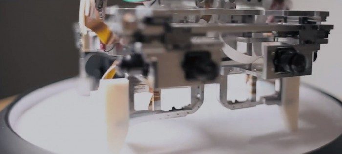 New HoloLens Video Shows Glimpses of Detailed Internals and Early ...