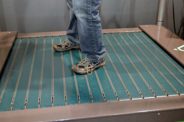 Hands on With the Latest Infinadeck Treadmill at CES 2016