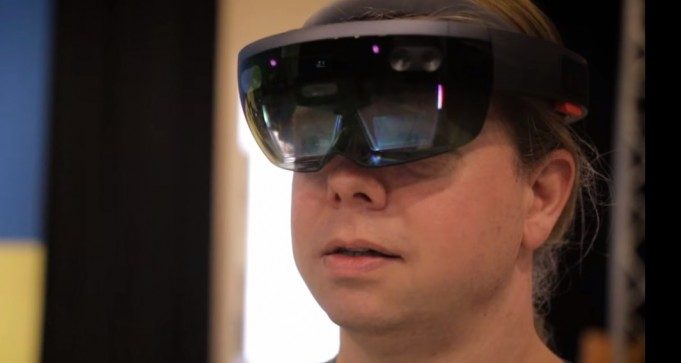 Using HoloLens to Visualise Motion Capture Performances in Realtime