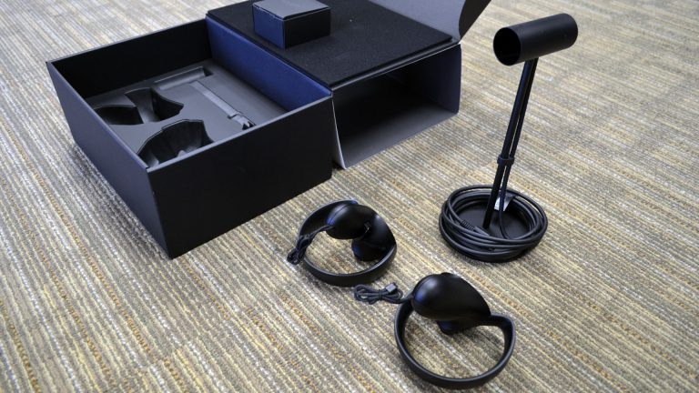 New Oculus Update Embraces 360 Room Scale Adds Mixed Reality Capture