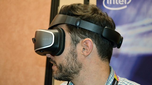 Lenovo's VR Headset Has the Flip-up Functionality We Always Wanted