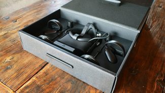 Closeup With New, Oculus Rift + Touch Bundle – Ships With Improved Foam ...