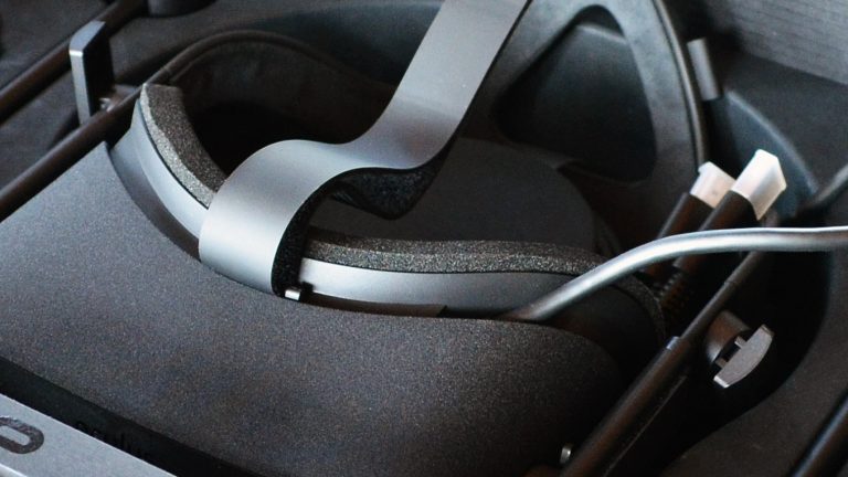 Closeup With New, Oculus Rift + Touch Bundle – Ships With Improved Foam ...
