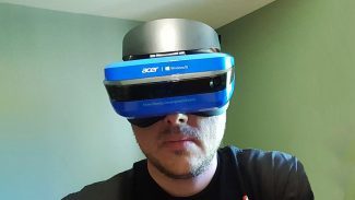 Developer Offers First Look at Acer's "Windows Mixed Reality" VR ...