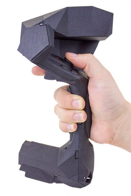 'Justice League' IMAX VR Experience to Debut Haptic VR Controller from ...