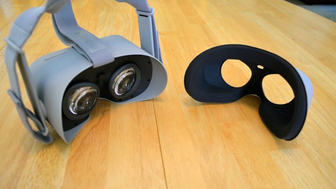 F8 2018: Oculus Go Includes Glasses Spacer and Brackets for ...