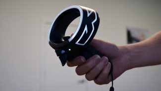 Hands-on: Vive Cosmos Aims to Reboot the Vive Experience - Road to VR