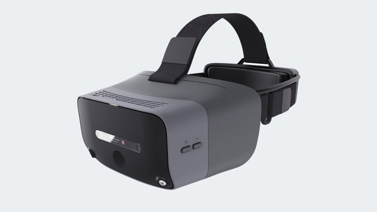 Qualcomm Shows New Reference Designs for XR2 VR & AR Headsets