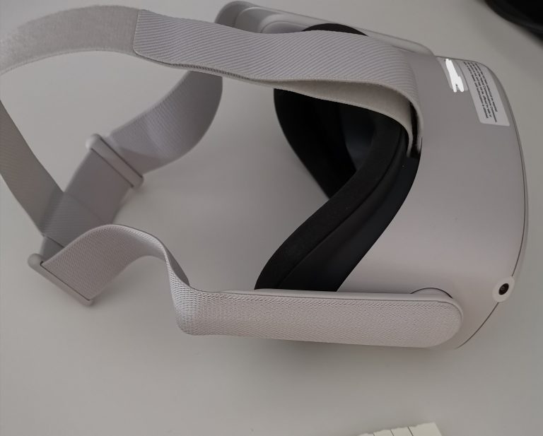 Leaked Photo Shows Oculus Quest 2 with Headset & Controller Tweaks