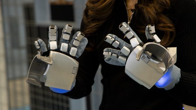 Hands-on with the SenseGlove Nova Force-feedback VR Gloves