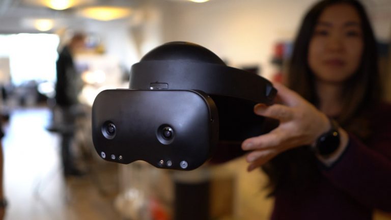 Hands-on with the Lynx R-1 Mixed Reality Headset – Road to VR