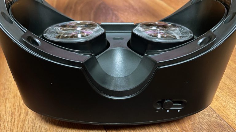 New Reverb G2 VR Headset Tweaks Make a Solid Headset Even Better
