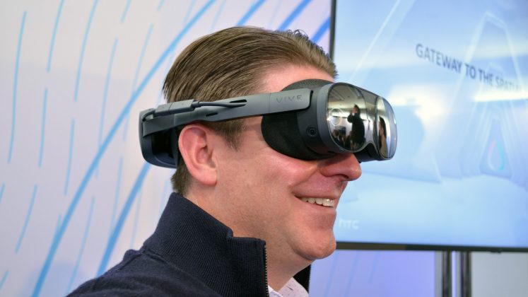 Vive XR Elite Hands-on: Lightweight & Compact, But Shares Quest Pro's Woes