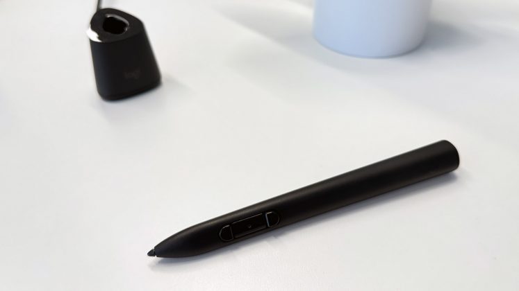 Hands-on: Logitech's MX Ink for Quest Could Legitimize VR Styluses as a ...